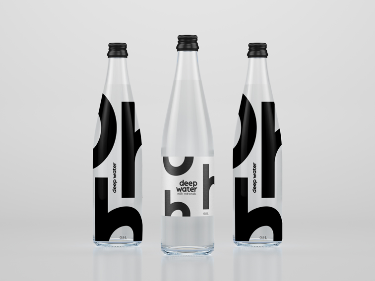 Diseños de mockups de botellas de vidrio | Renderforest