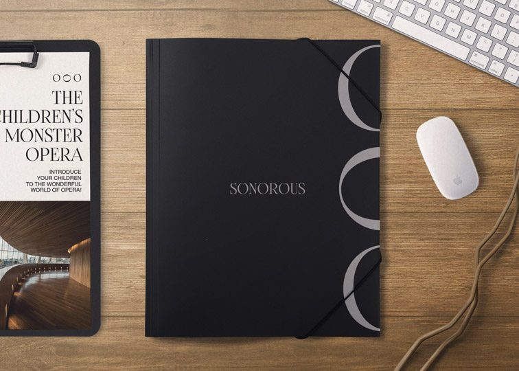 Kit de mockups de carpeta comercial | Renderforest