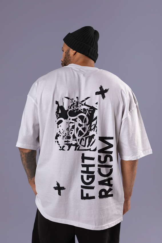 Camisetas Oversize para hombres | Renderforest