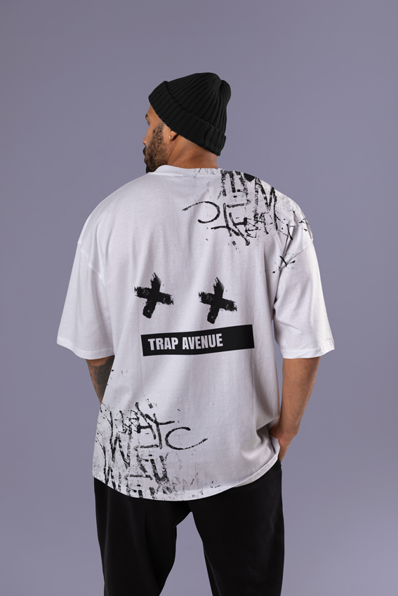 Camisetas Oversize para hombres | Renderforest