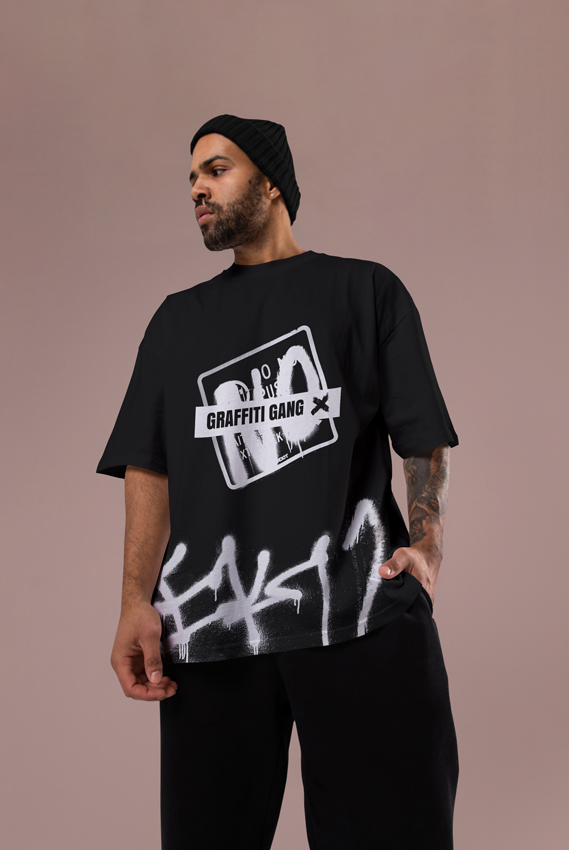 Camisetas Oversize para hombres | Renderforest